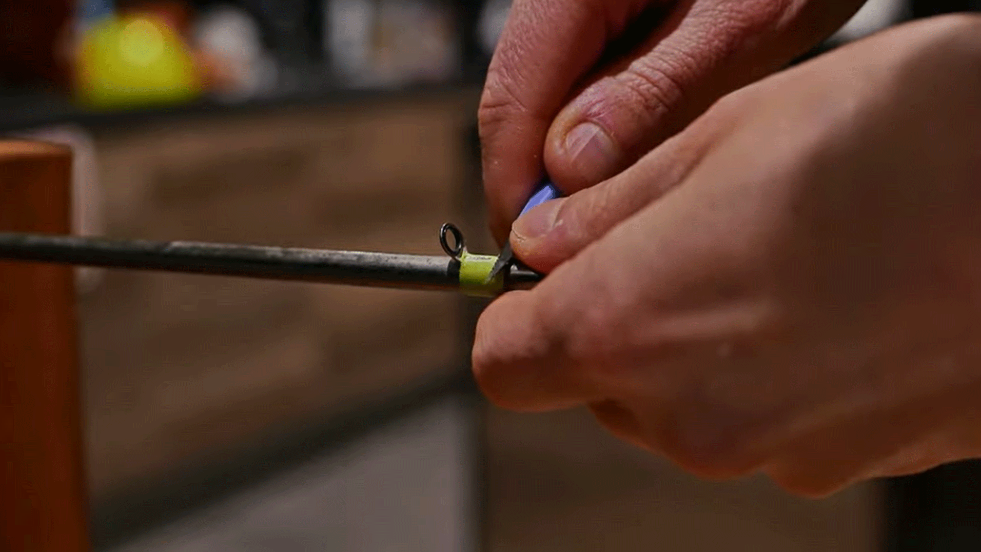 How to dismantle a fishing rod safely